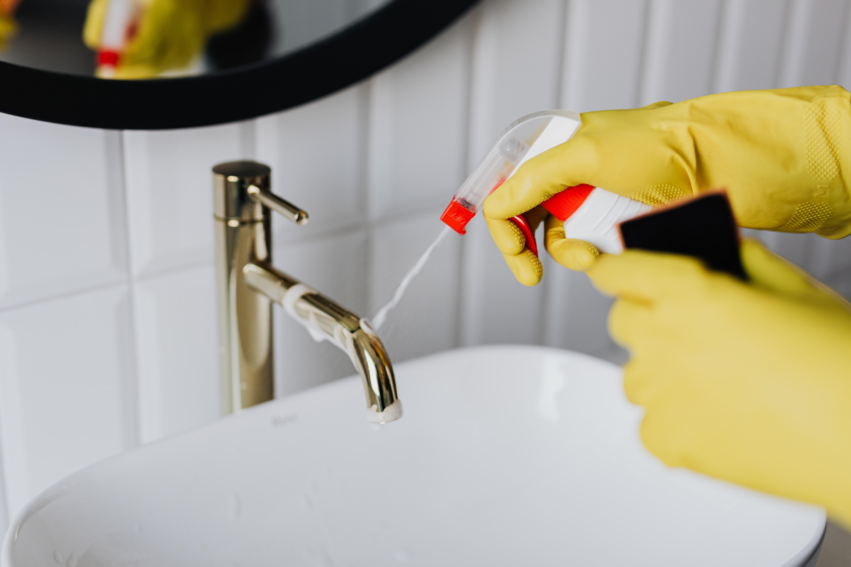 Housework After Cataract Surgery: Do's & Don'ts